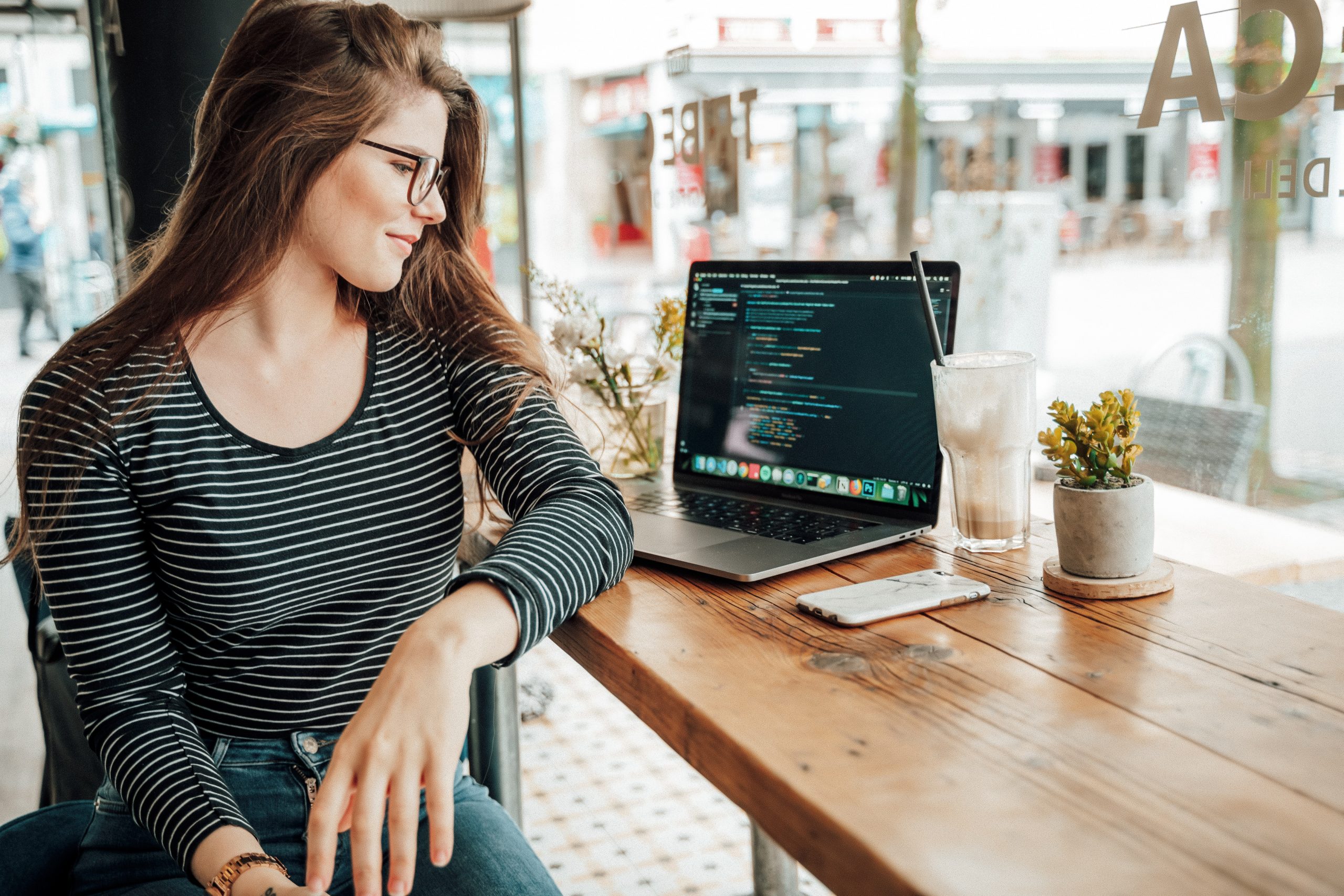 Women in Data Science: A Guide To Successfully Advancing Your Career ...